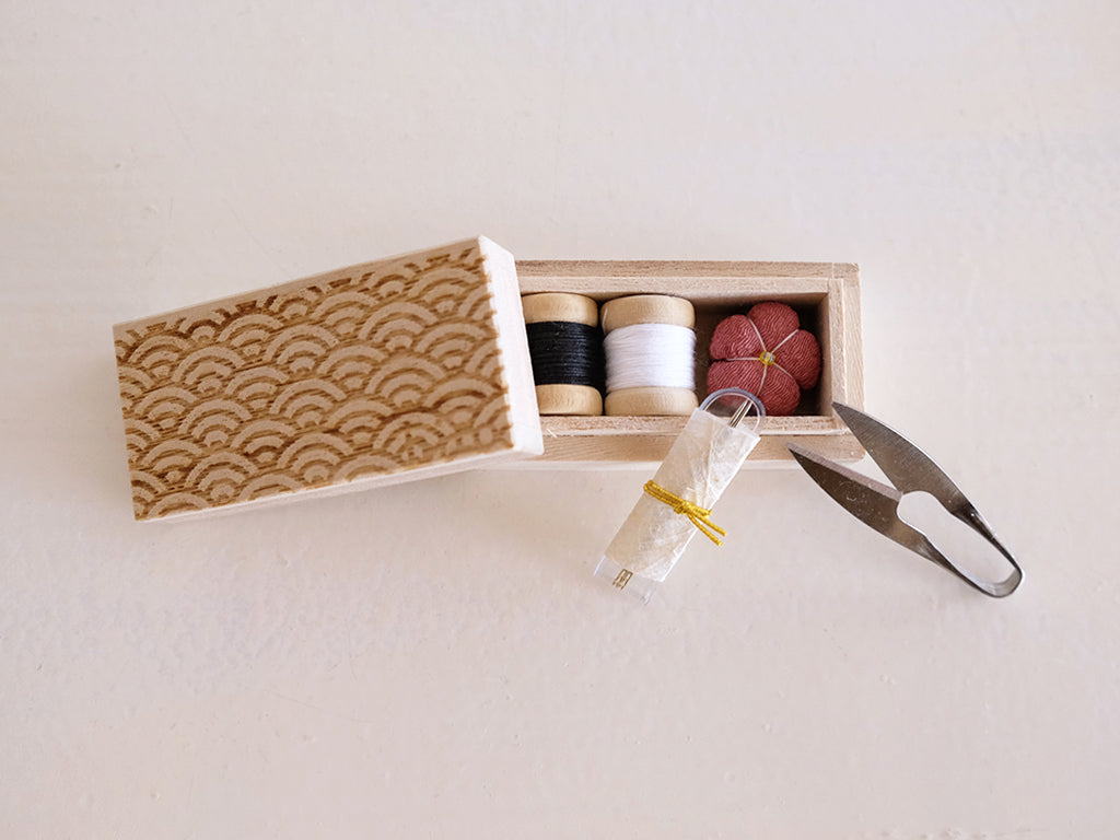Small Sewing Box by Hiro (Seigaiha wave pattern) – wagumi